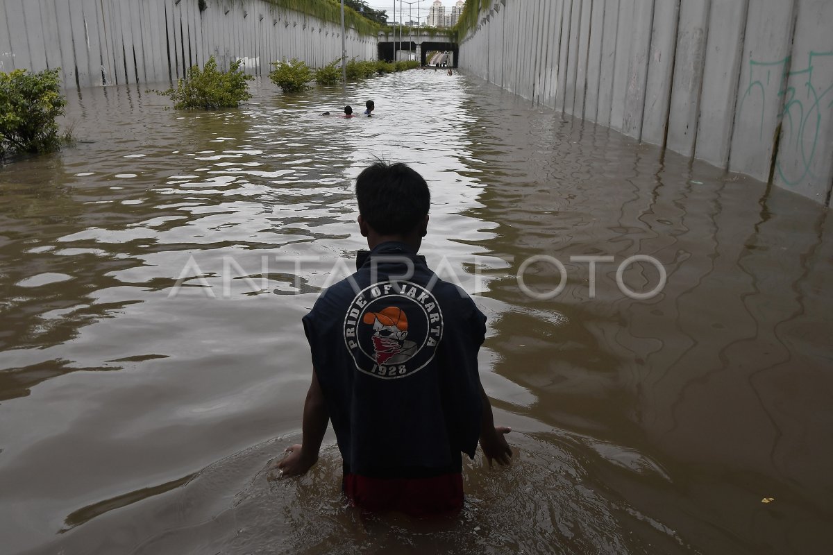 Underpass Jalan Angkasa Jadi Kolam Bermain Antara Foto