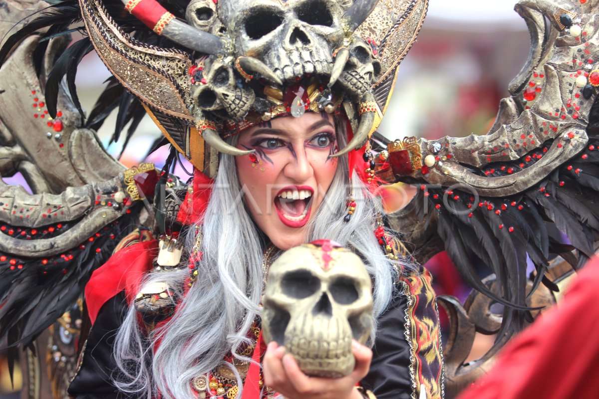 BANJARMASIN SASIRANGAN FESTIVAL 2020 | ANTARA Foto BANJARMASIN SASIRANGAN FESTIVAL 2020 | ANTARA Foto