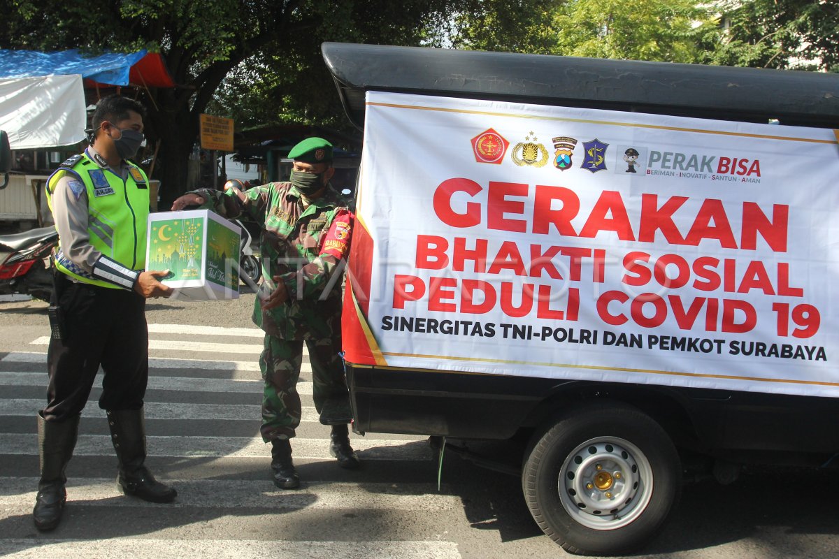 BAKTI SOSIAL TNI POLRI PEDULI COVID-19 | ANTARA Foto BAKTI SOSIAL TNI POLRI PEDULI COVID-19 | ANTARA Foto