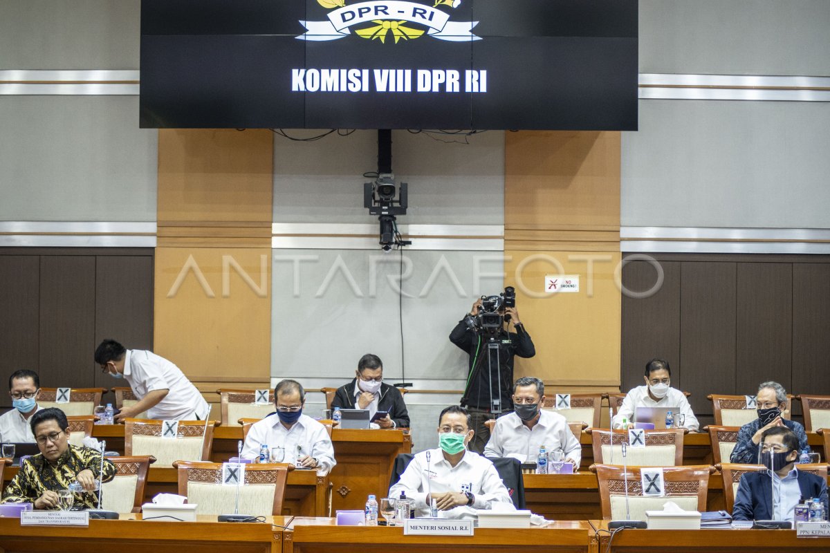 RAKER VERIFIKASI DAN VALIDASI KEMISKINAN | ANTARA Foto RAKER VERIFIKASI DAN VALIDASI KEMISKINAN | ANTARA Foto