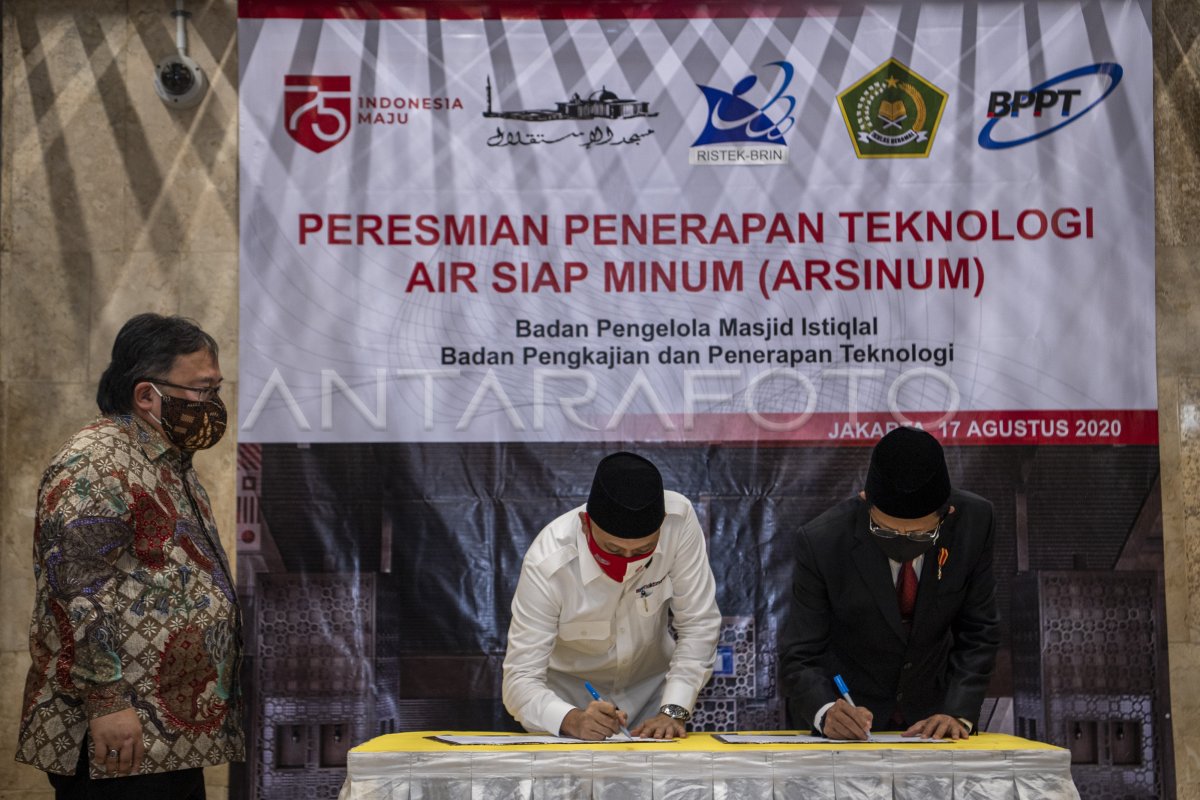 PERESMIAN TEKNOLOGI AIR SIAP MINUM | ANTARA Foto PERESMIAN TEKNOLOGI AIR SIAP MINUM | ANTARA Foto