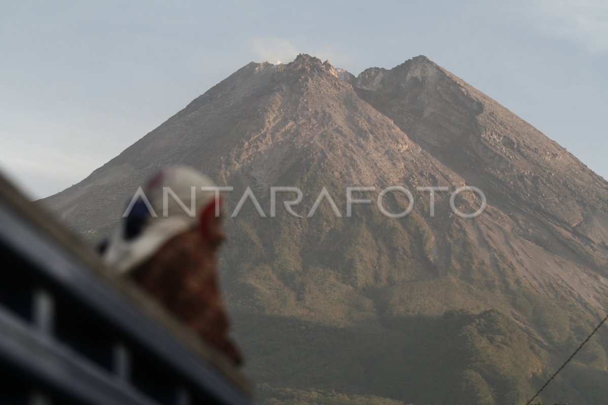 POTENSI BAHAYA LETUSAN MERAPI | ANTARA Foto POTENSI BAHAYA LETUSAN MERAPI | ANTARA Foto