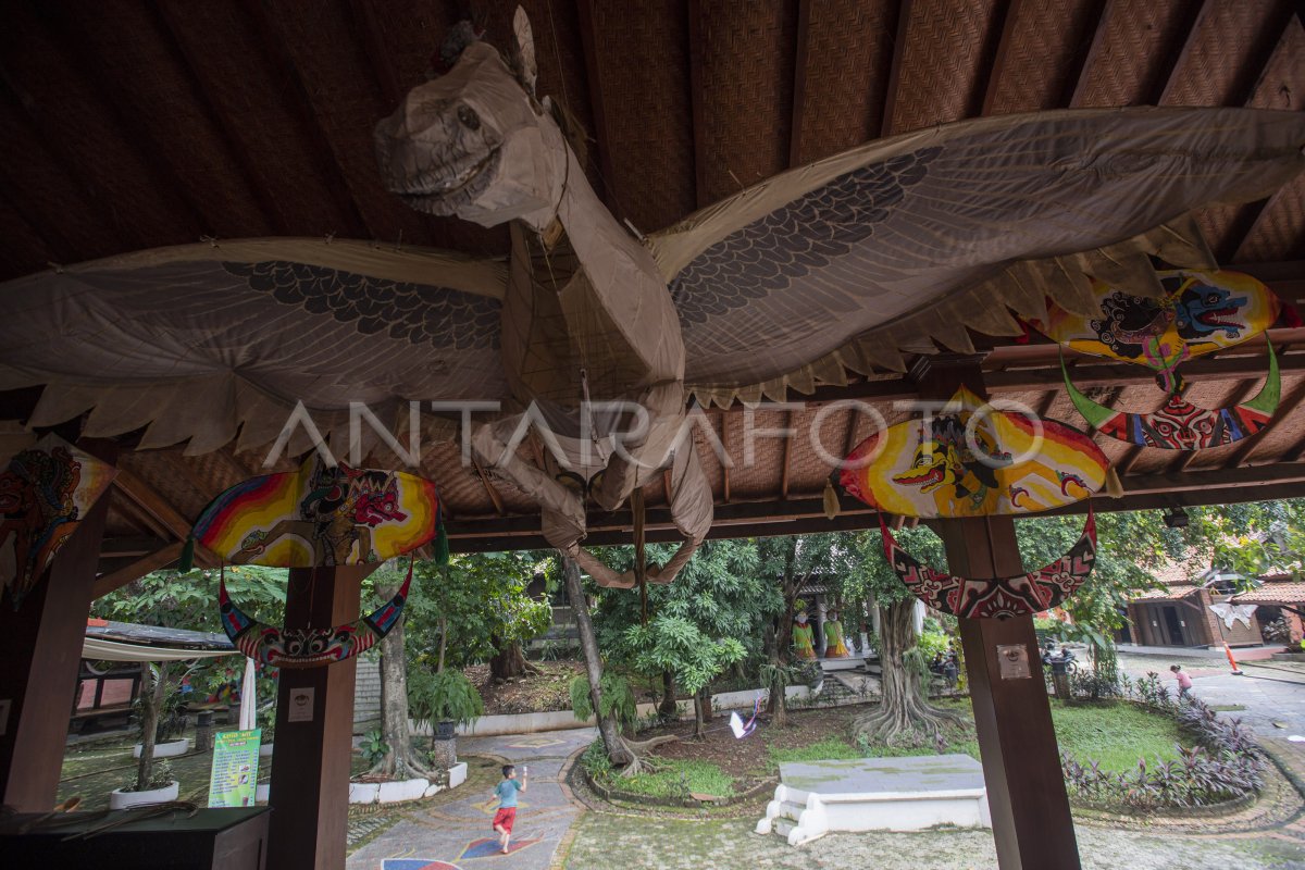 MUSEUM LAYANG-LAYANG INDONESIA BUKA LAYANAN KUNJUNGAN | ANTARA Foto MUSEUM LAYANG-LAYANG INDONESIA BUKA LAYANAN KUNJUNGAN | ANTARA Foto