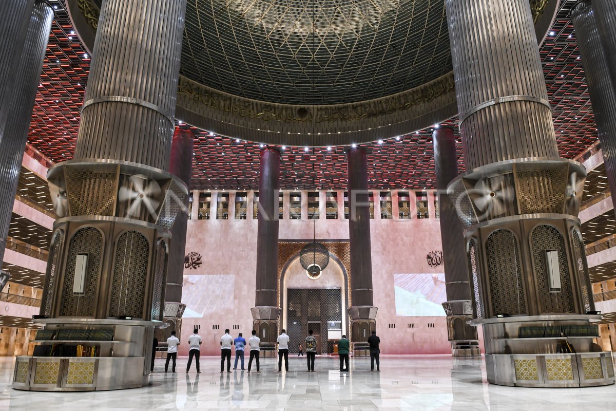 PERESMIAN RENOVASI MASJID ISTIQLAL | ANTARA Foto PERESMIAN RENOVASI MASJID ISTIQLAL | ANTARA Foto