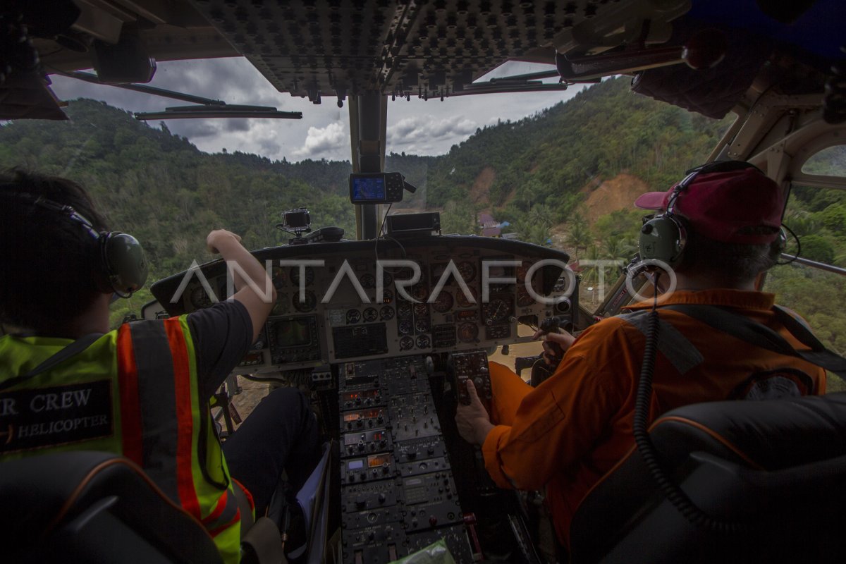 DISTRIBUSI LOGISTIK BANTUAN BANJIR MELALUI JALUR UDARA | ANTARA Foto DISTRIBUSI LOGISTIK BANTUAN BANJIR MELALUI JALUR UDARA | ANTARA Foto