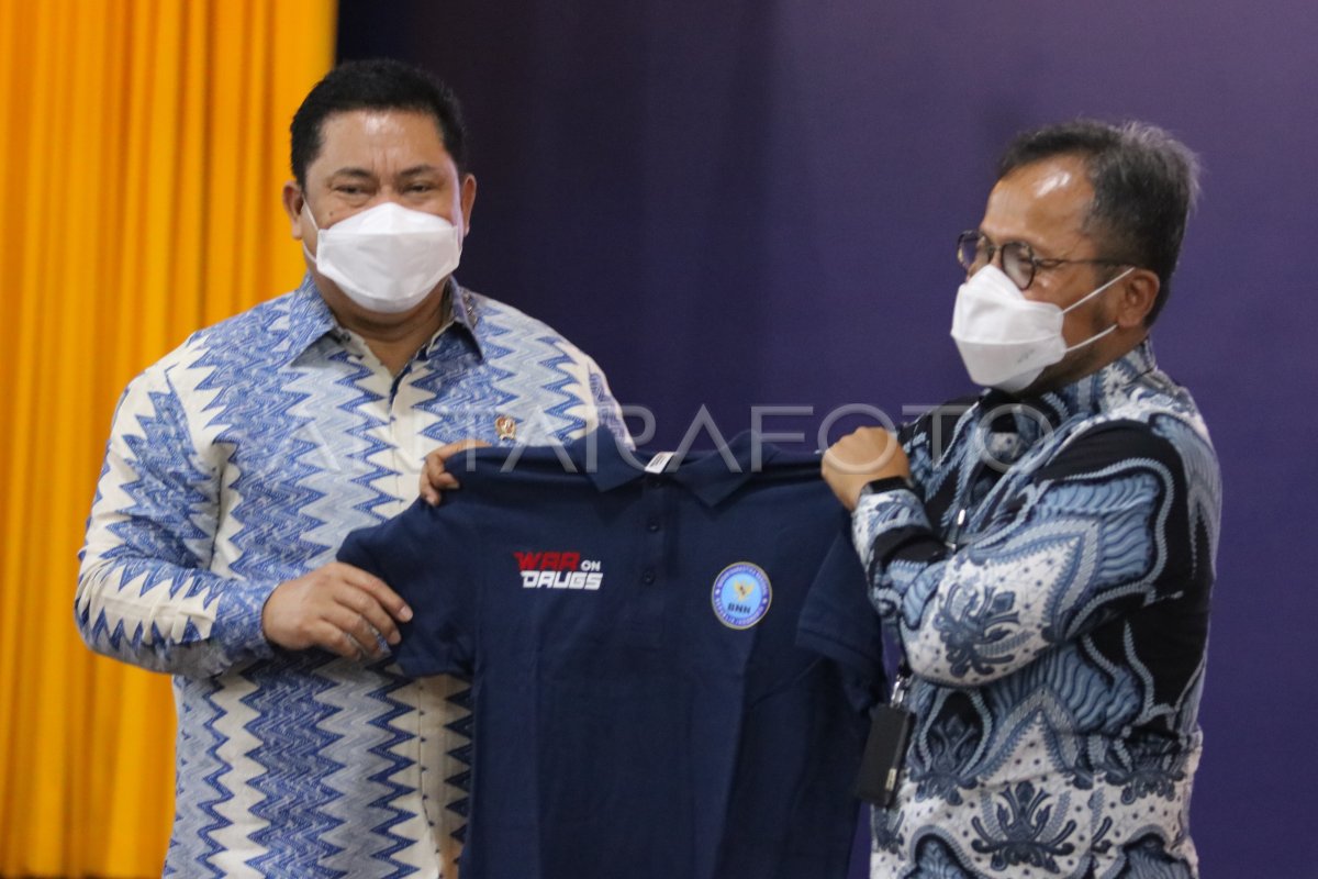 NOTA KESEPAHAMAN ANTARA BNN DENGAN PELINDO III | ANTARA Foto