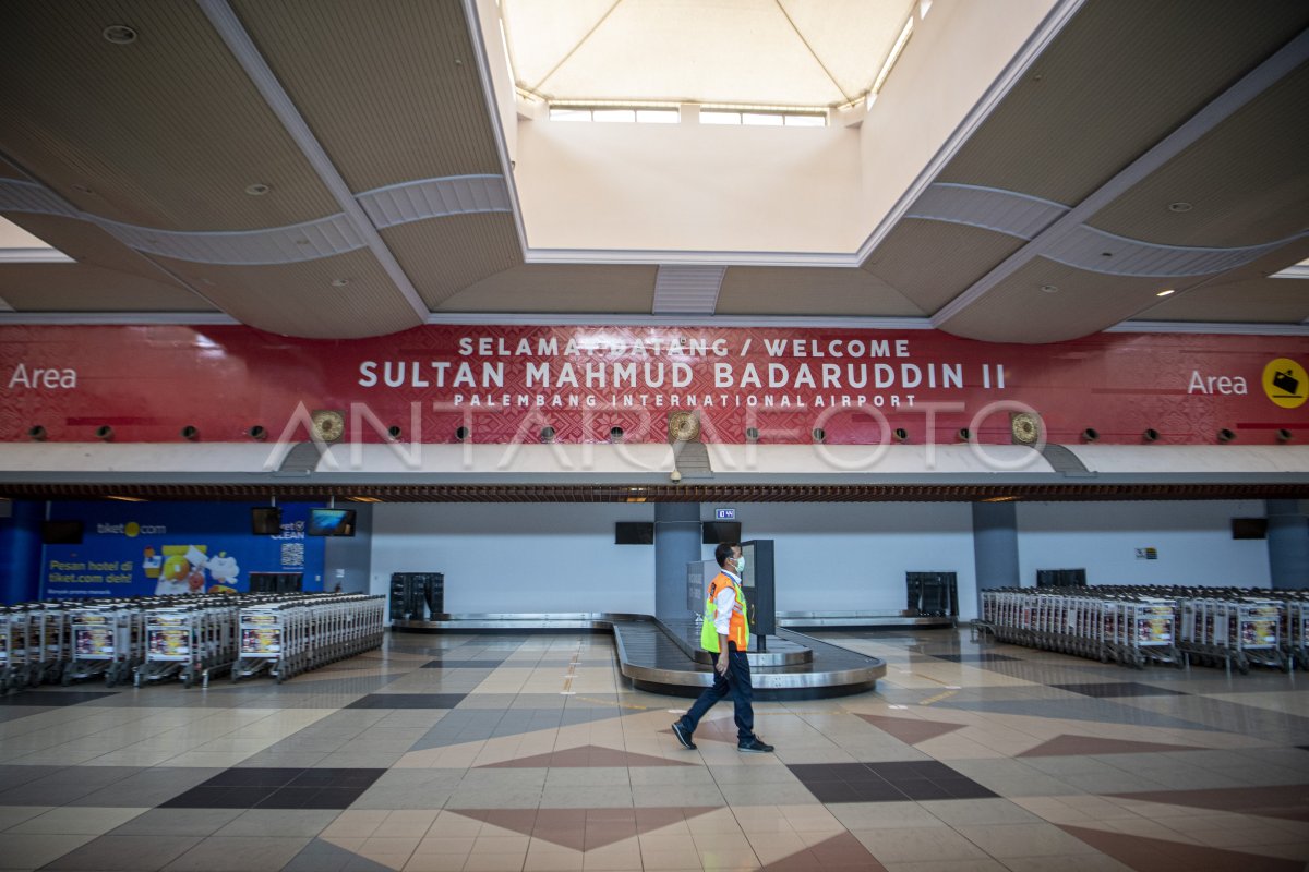 BANDARA SMB II PALEMBANG SEPI PENUMPANG | ANTARA Foto