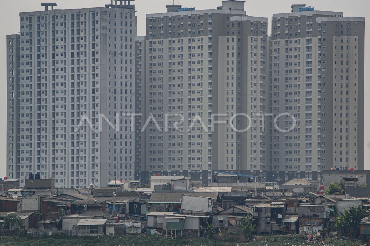KETIMPANGAN EKONOMI DI INDONESIA | ANTARA Foto KETIMPANGAN EKONOMI DI INDONESIA | ANTARA Foto