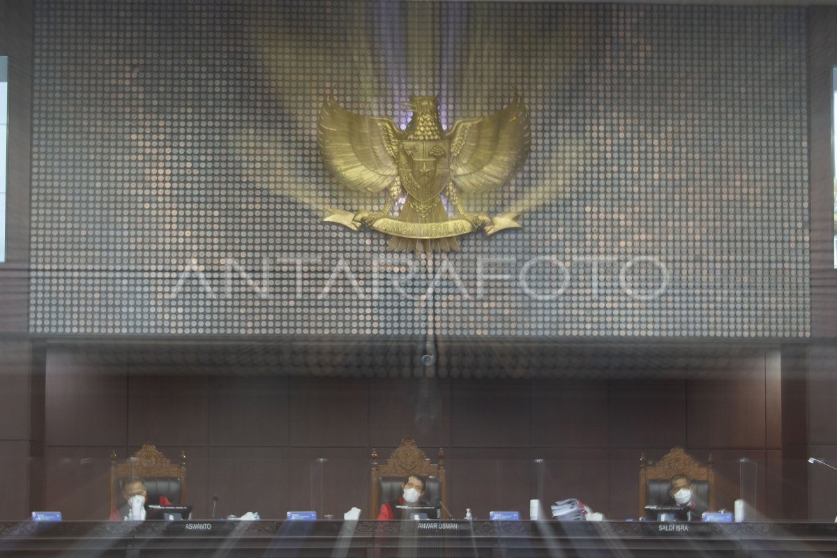 UJI FORMIL UU CIPTA KERJA | ANTARA Foto UJI FORMIL UU CIPTA KERJA | ANTARA Foto