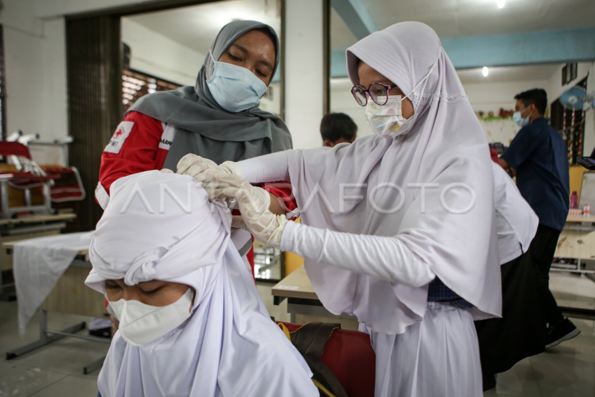 PELATIHAN DOKTER KECIL | ANTARA Foto PELATIHAN DOKTER KECIL | ANTARA Foto