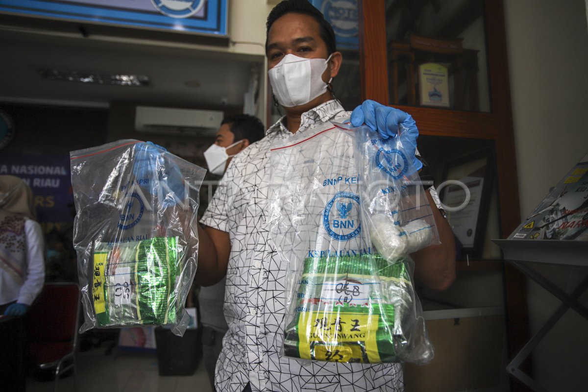 PEMUSNAHAN BARANG BUKTI SABU | ANTARA Foto