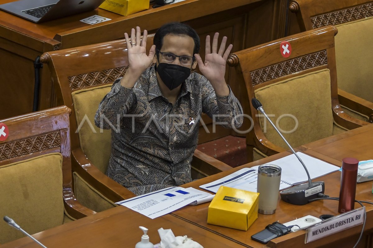RAKER MENDIKBUDRISTEK DENGAN KOMISI X DPR RI | ANTARA Foto RAKER MENDIKBUDRISTEK DENGAN KOMISI X DPR RI | ANTARA Foto
