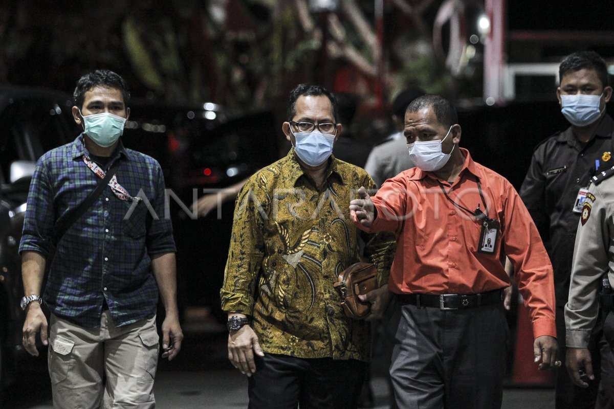 KPK TANGKAP HAKIM PN SURABAYA | ANTARA Foto KPK TANGKAP HAKIM PN SURABAYA | ANTARA Foto