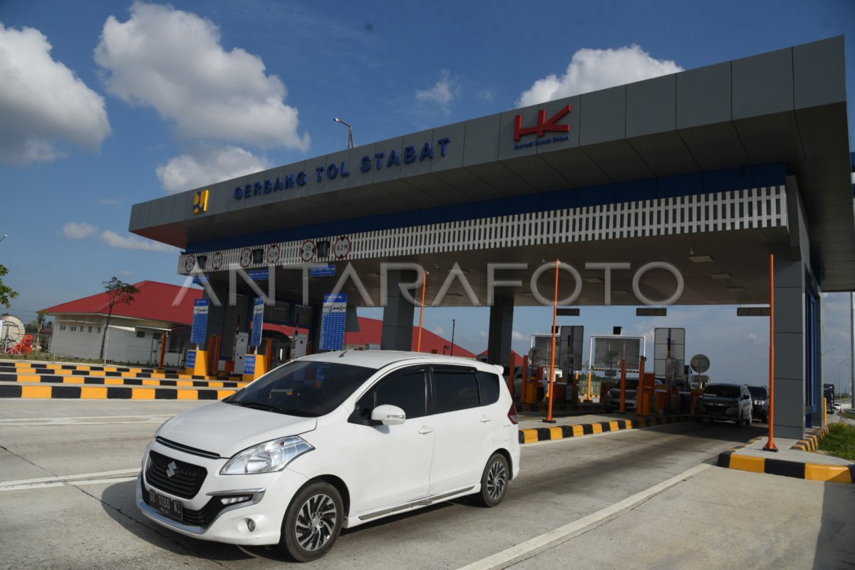 PENERAPAN TARIF TOL BINJAI-STABAT | ANTARA Foto PENERAPAN TARIF TOL BINJAI-STABAT | ANTARA Foto