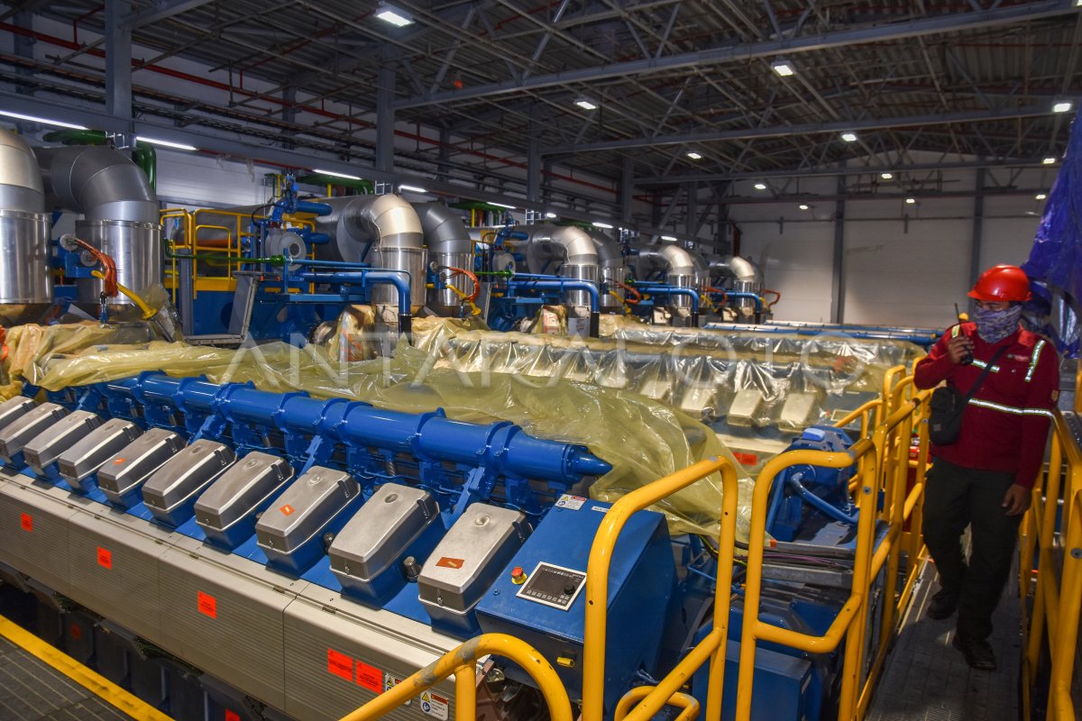 PERESMIAN OPERASIONAL PEMBANGKIT LISTRIK KAPAL AMBON | ANTARA Foto