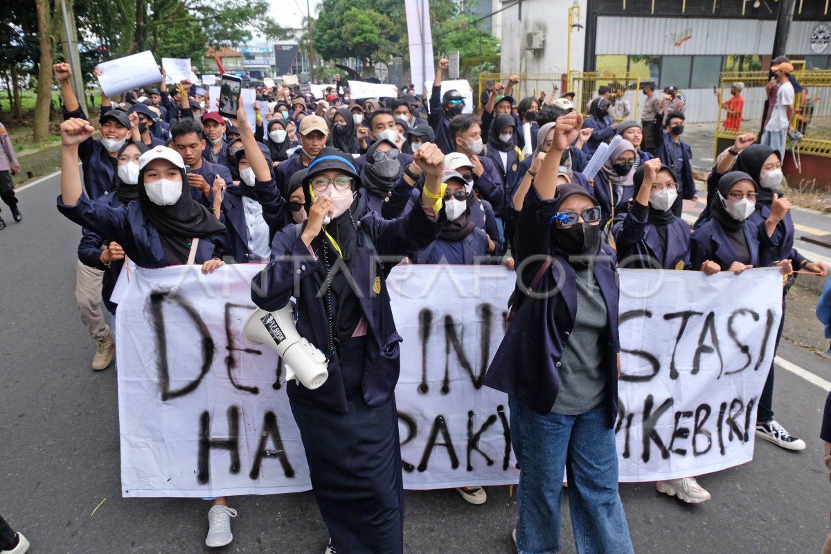 AKSI DAMAI MAHASISWA MAGELANG | ANTARA Foto
