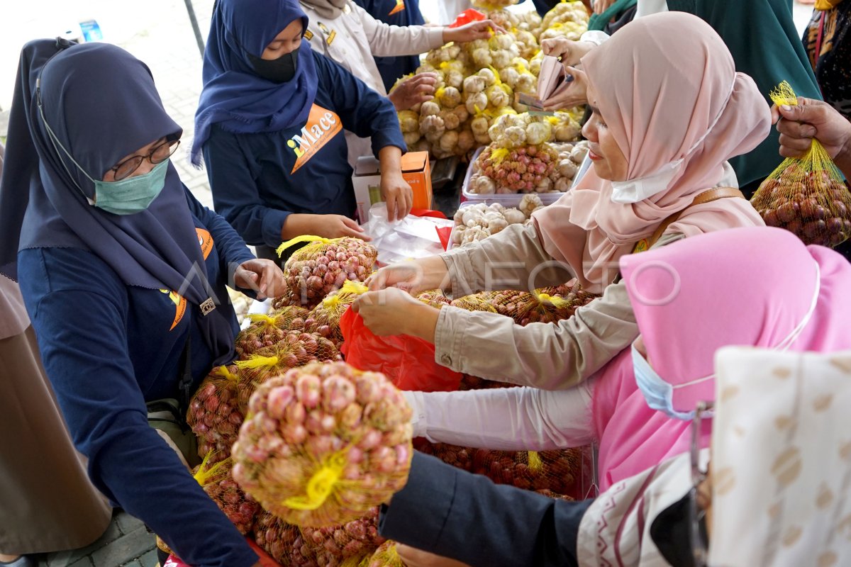 PASAR TANI RAMADHAN BARANTAN DI GORONTALO | ANTARA Foto PASAR TANI RAMADHAN BARANTAN DI GORONTALO | ANTARA Foto