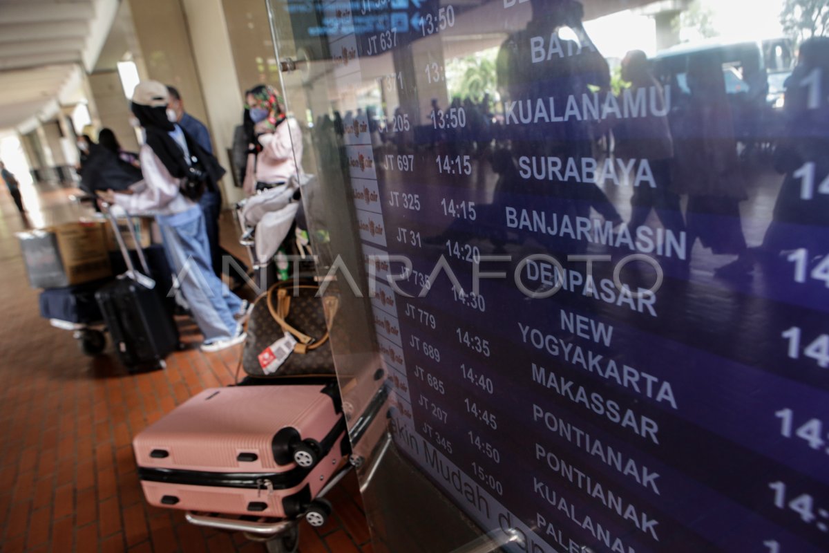 ARUS BALIK DI BANDARA SOEKARNO HATTA | ANTARA Foto