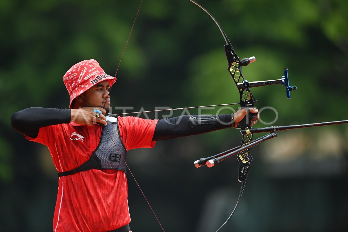 INDONESIA REBUT EMAS PANAHAN RECURVE BEREGU PUTRA | ANTARA Foto INDONESIA REBUT EMAS PANAHAN RECURVE BEREGU PUTRA | ANTARA Foto
