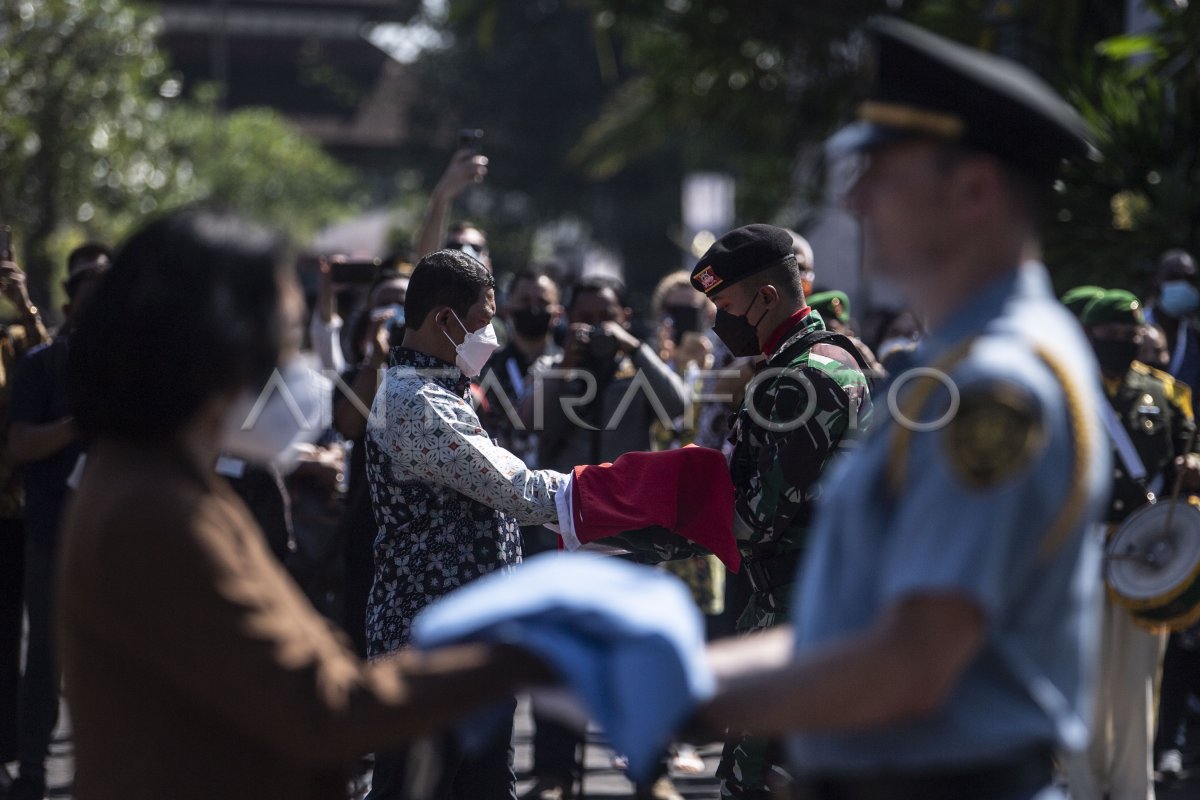 UPACARA PENGIBARAN BENDERA GPDRR 2022 | ANTARA Foto