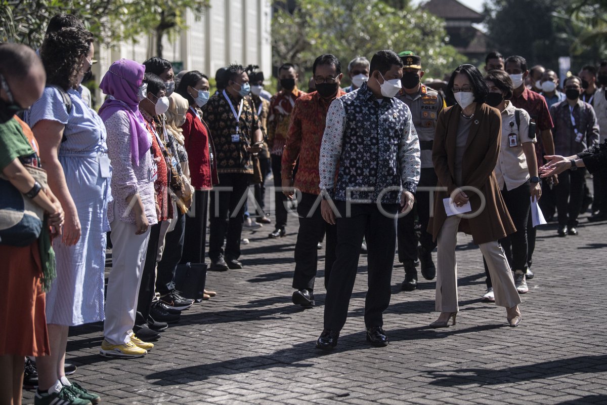 UPACARA PENGIBARAN BENDERA GPDRR 2022 | ANTARA Foto