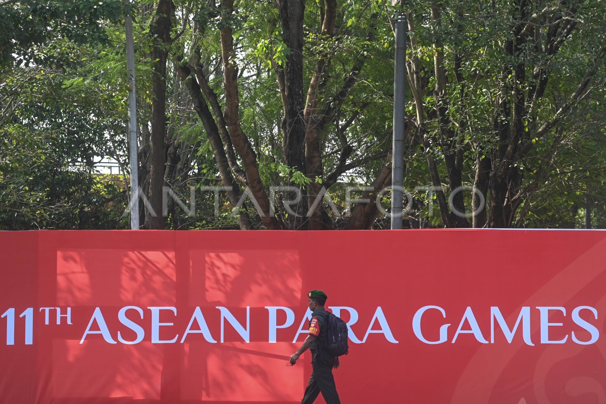 PENGAMANAN PEMBUKAAN ASEAN PARA GAMES 2022 | ANTARA Foto
