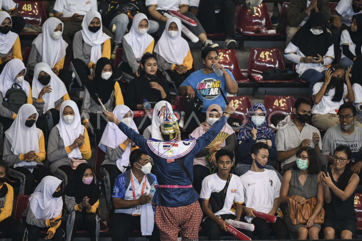 TIM BASKET KURSI RODA 3X3 INDONESIA RAIH PERUNGGU APG 2022 | ANTARA Foto