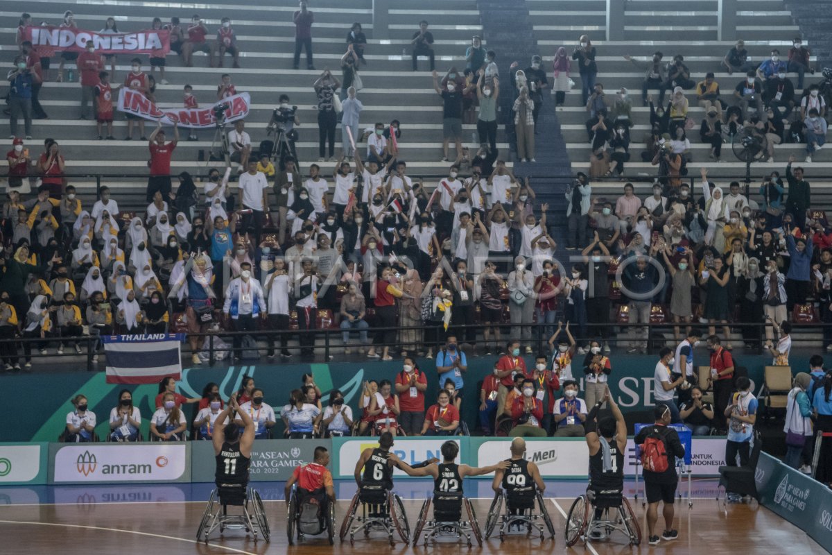 TIM BASKET KURSI RODA 3X3 INDONESIA RAIH PERUNGGU APG 2022 | ANTARA Foto