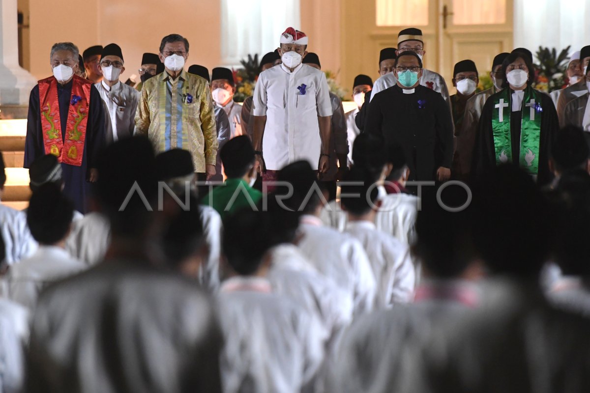 ZIKIR KEBANGSAAN 77 TAHUN INDONESIA MERDEKA | ANTARA Foto