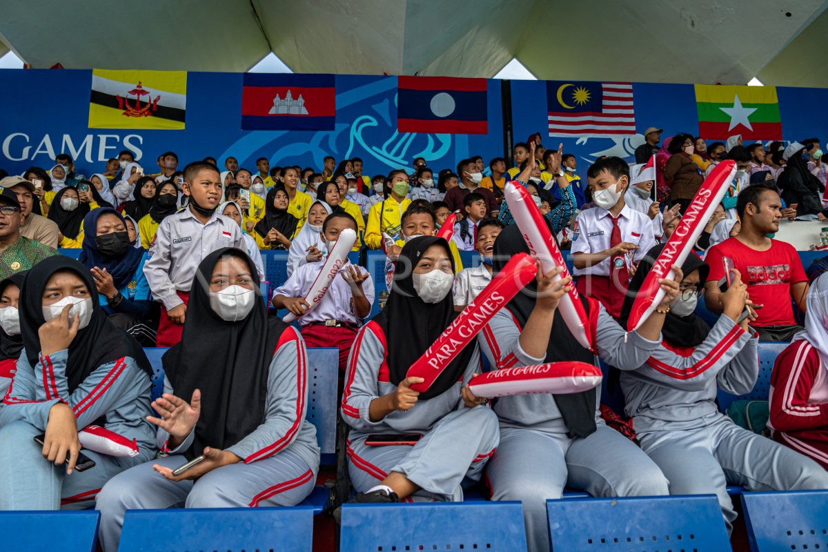 PEROLEHAN MEDALI INDONESIA PADA HARI KEDUA RENANG APG 2022 | ANTARA Foto