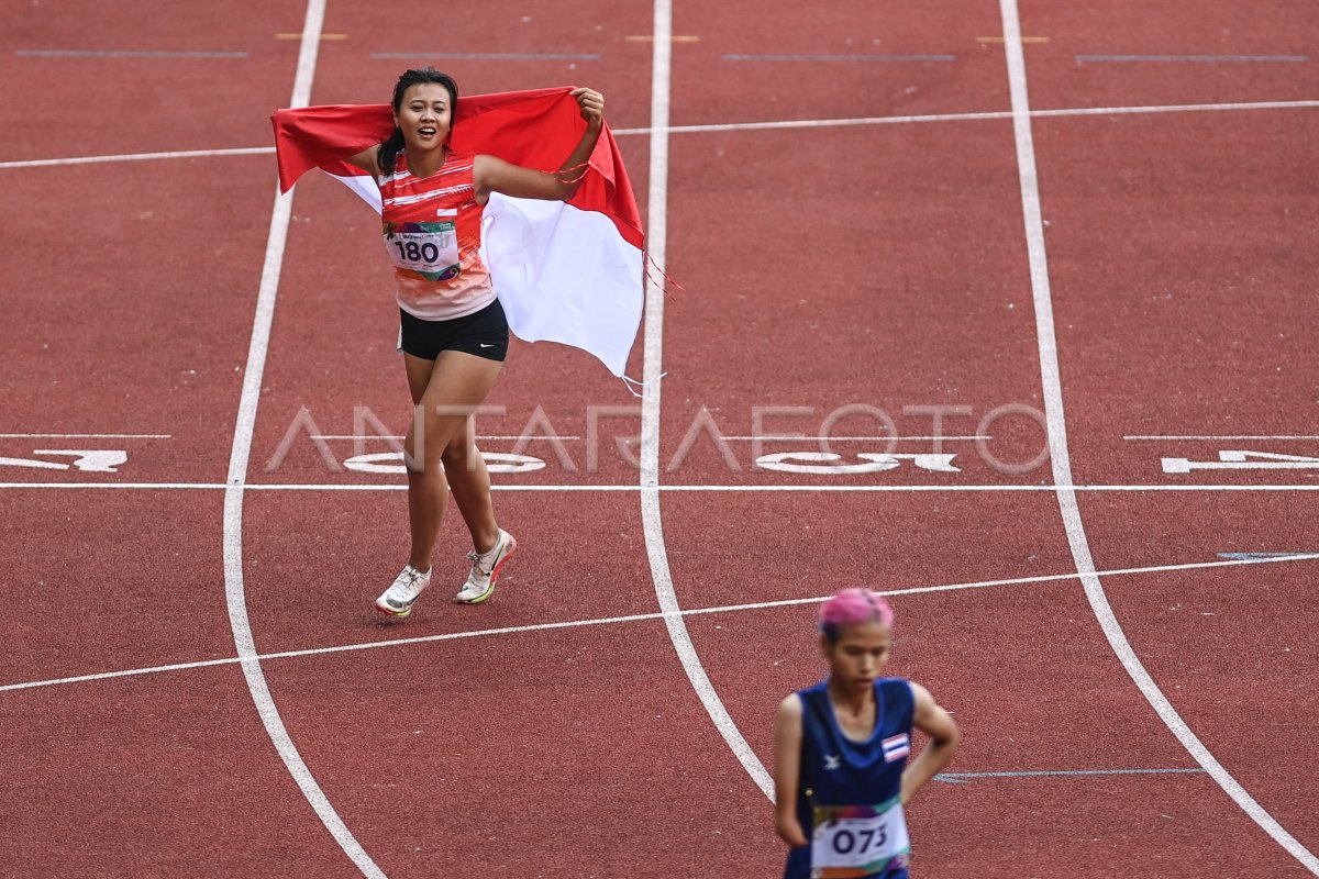 MEDALI EMAS LARI 400 METER PUTRI T47 APG 2022 | ANTARA Foto