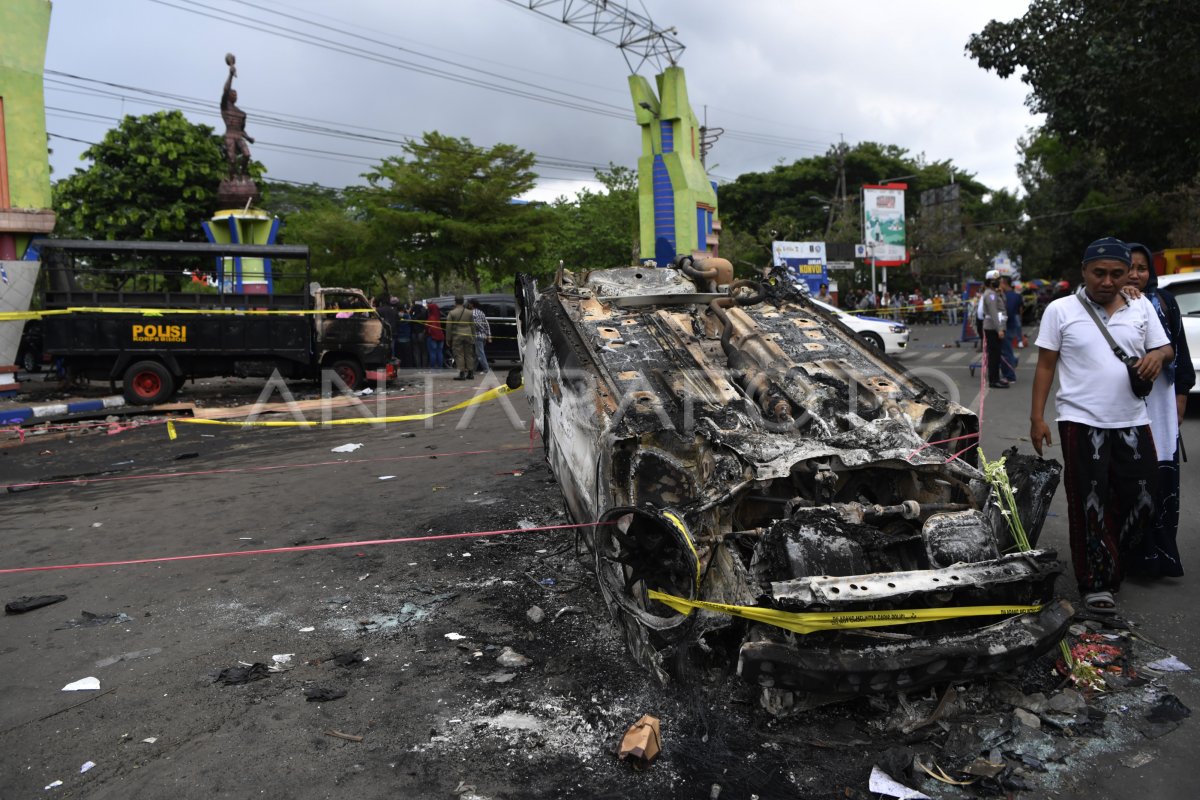 DAMPAK KERUSUHAN DI STADION KANJURUHAN | ANTARA Foto DAMPAK KERUSUHAN DI STADION KANJURUHAN | ANTARA Foto