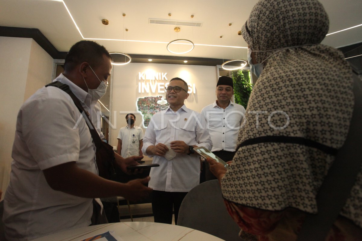 KUNJUNGAN MENPAN RB DI SURABAYA | ANTARA Foto KUNJUNGAN MENPAN RB DI SURABAYA | ANTARA Foto