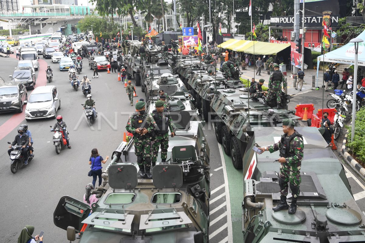 PAMERAN ALUTSISTA TNI | ANTARA Foto