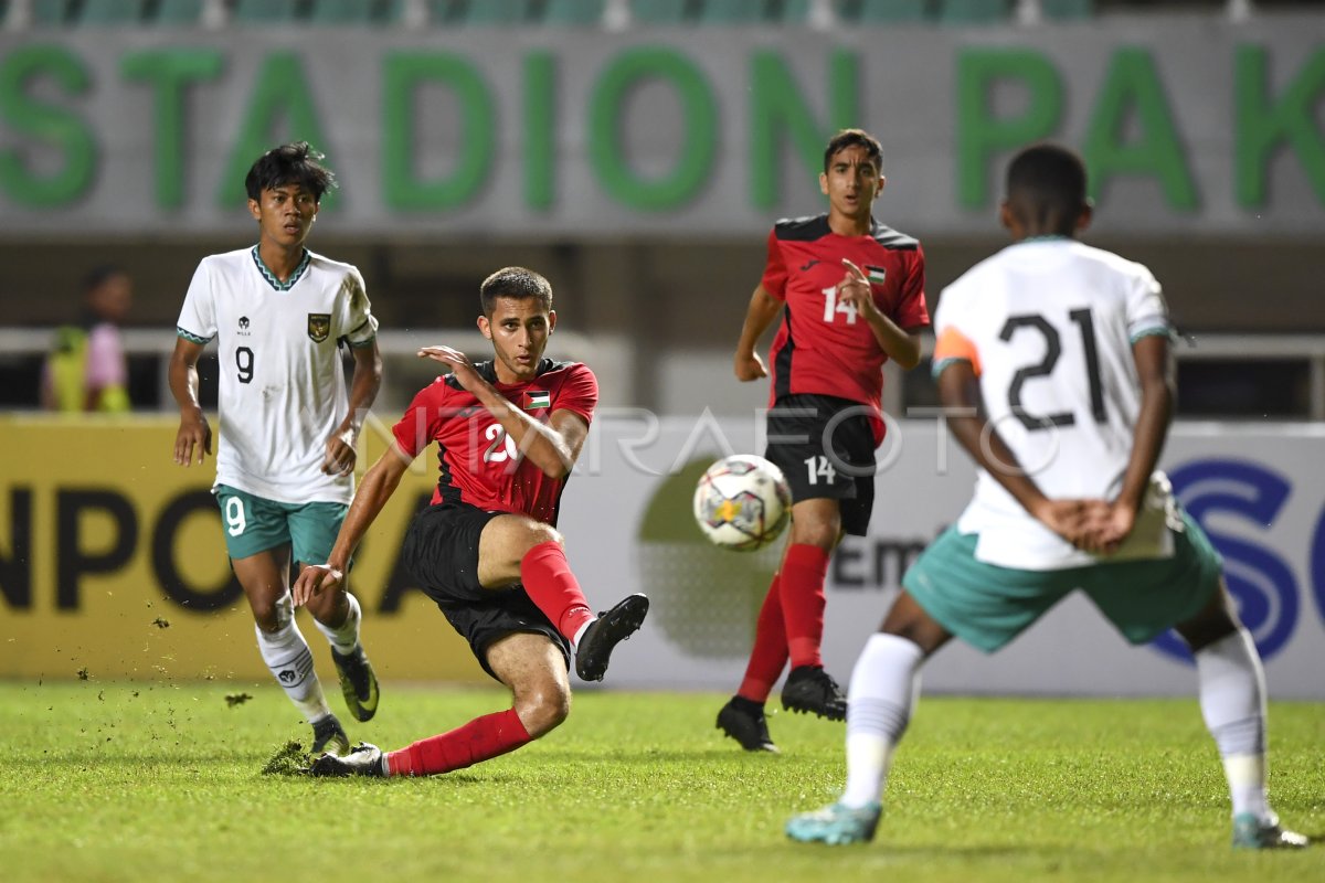 TIMNAS U-17 INDONESIA LAWAN PALESTINA | ANTARA Foto TIMNAS U-17 INDONESIA LAWAN PALESTINA | ANTARA Foto