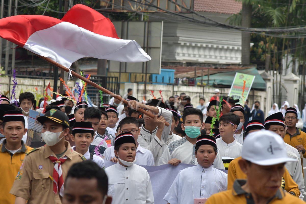 PAWAI PERINGATI MAULID NABI MUHAMMAD DI JAKARTA | ANTARA Foto PAWAI PERINGATI MAULID NABI MUHAMMAD DI JAKARTA | ANTARA Foto