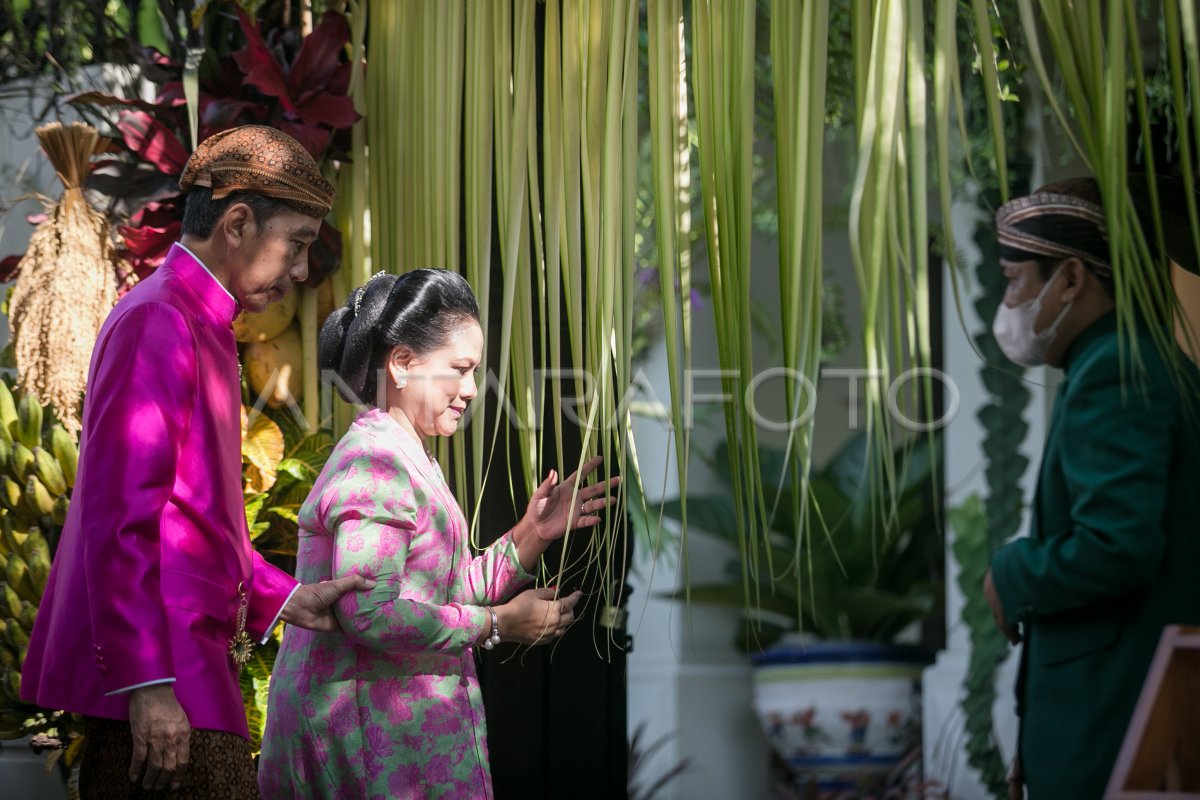 PRESIDEN PASANG BLEKETEPE PERNIKAHAN KAESANG-ERINA | ANTARA Foto PRESIDEN PASANG BLEKETEPE PERNIKAHAN KAESANG-ERINA | ANTARA Foto