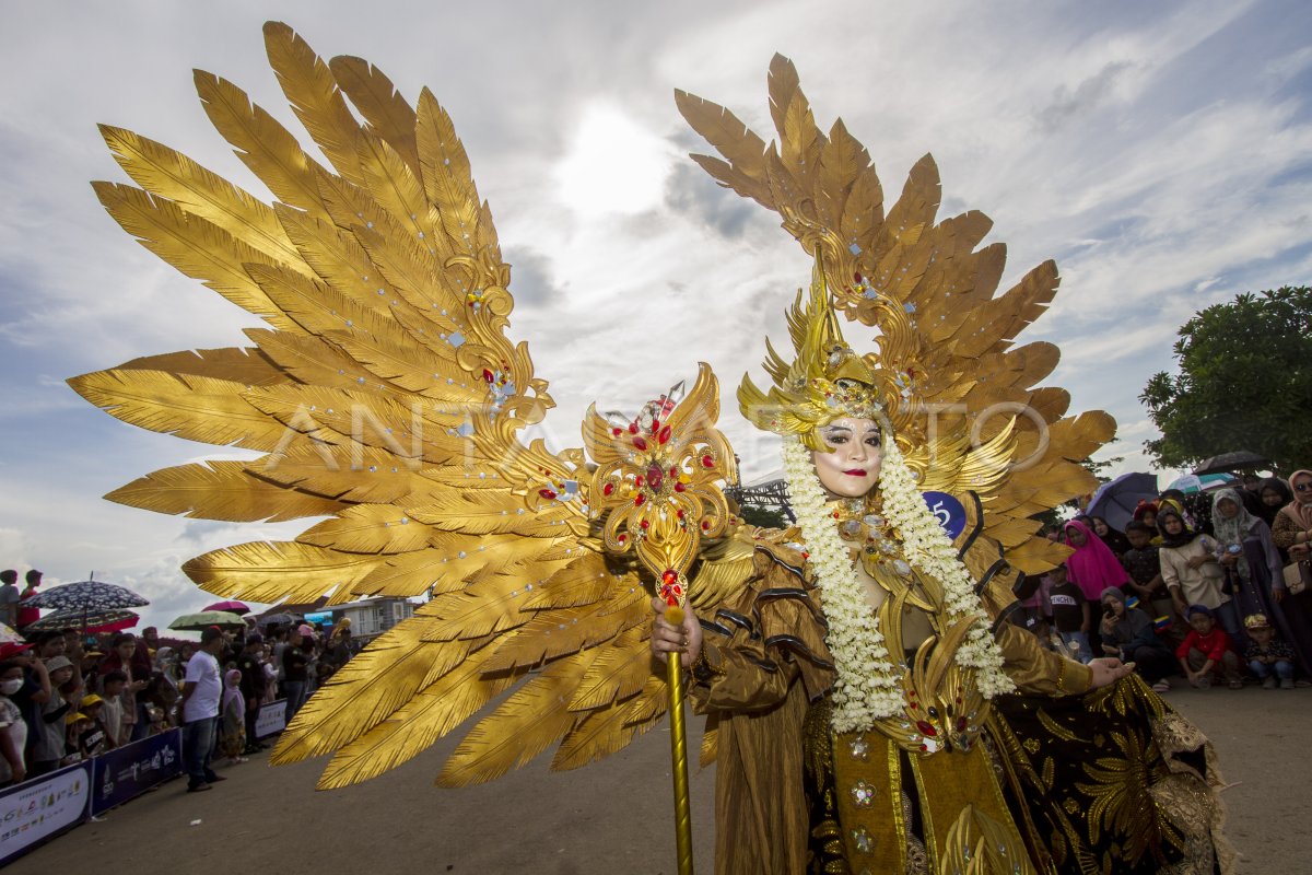 TAPIN CULTURE CARNIVAL 2022 | ANTARA Foto TAPIN CULTURE CARNIVAL 2022 | ANTARA Foto