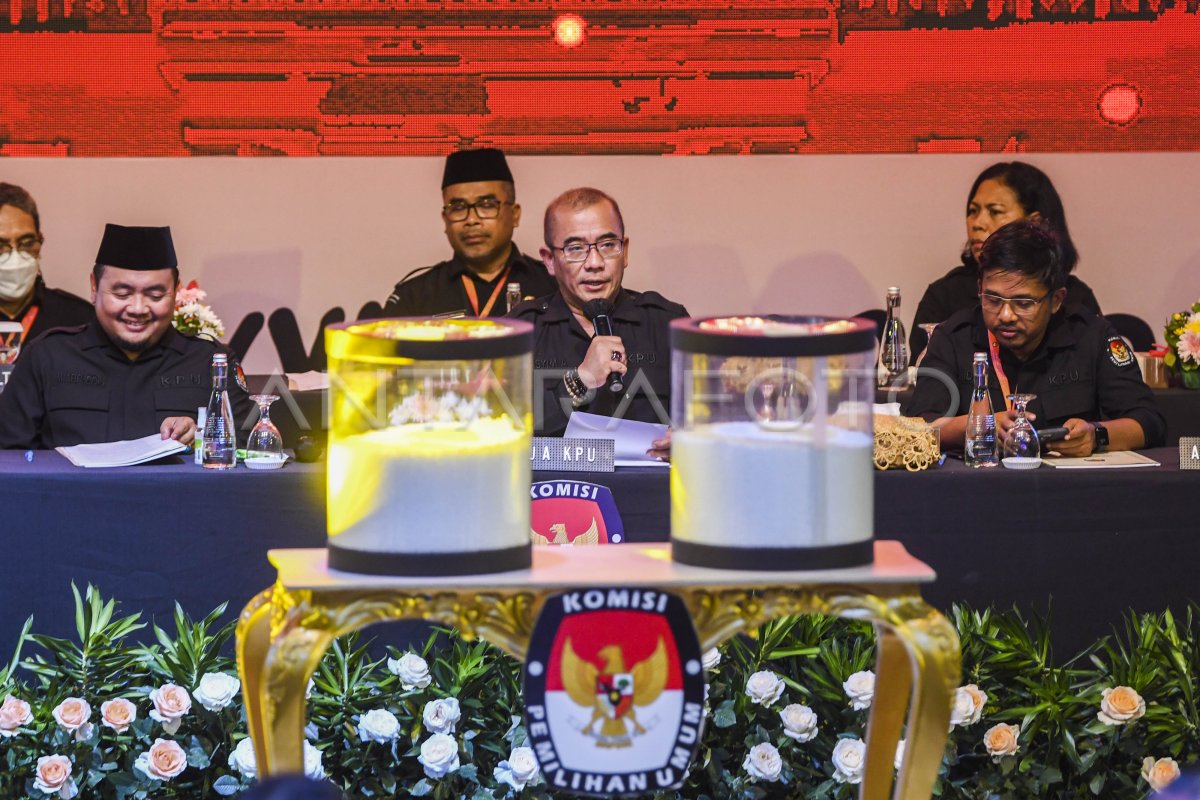 Pengundian Nomor Urut Partai Politik Peserta Pemilu 2024 Antara Foto