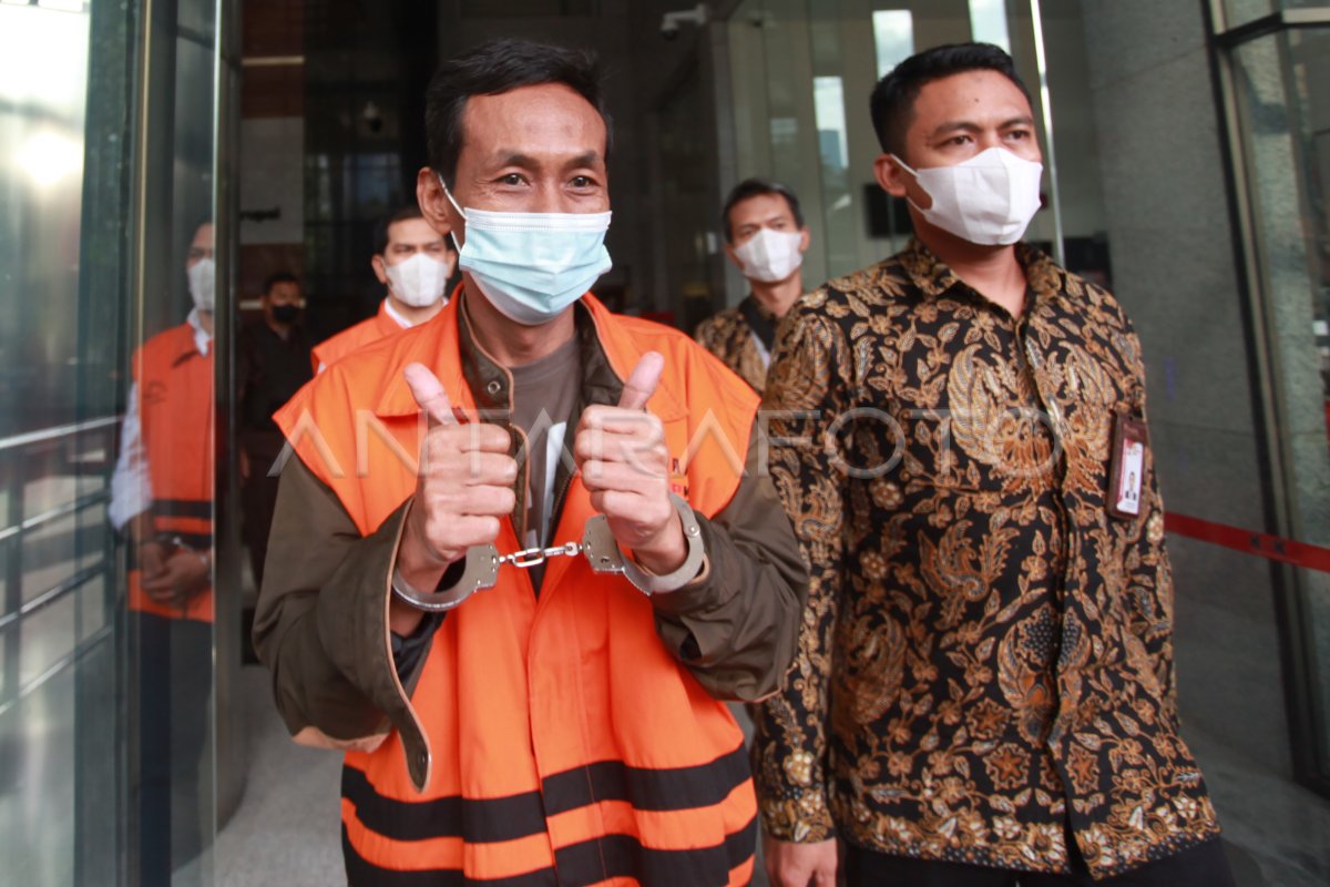 PEMERIKSAAN TERSANGKA EKO SUPARNO | ANTARA Foto