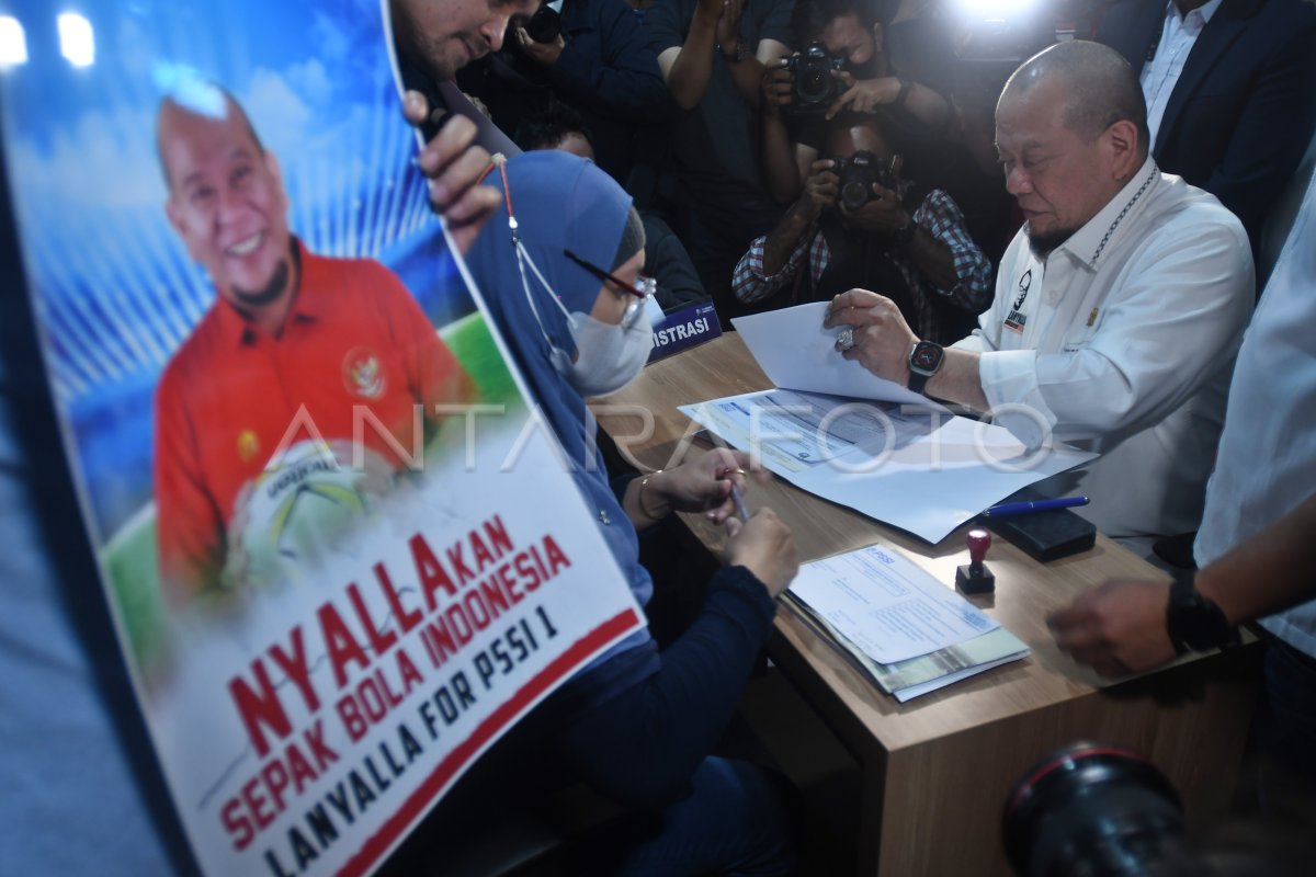 LA NYALLA CALONKAN DIRI JADI KETUA UMUM PSSI | ANTARA Foto LA NYALLA CALONKAN DIRI JADI KETUA UMUM PSSI | ANTARA Foto