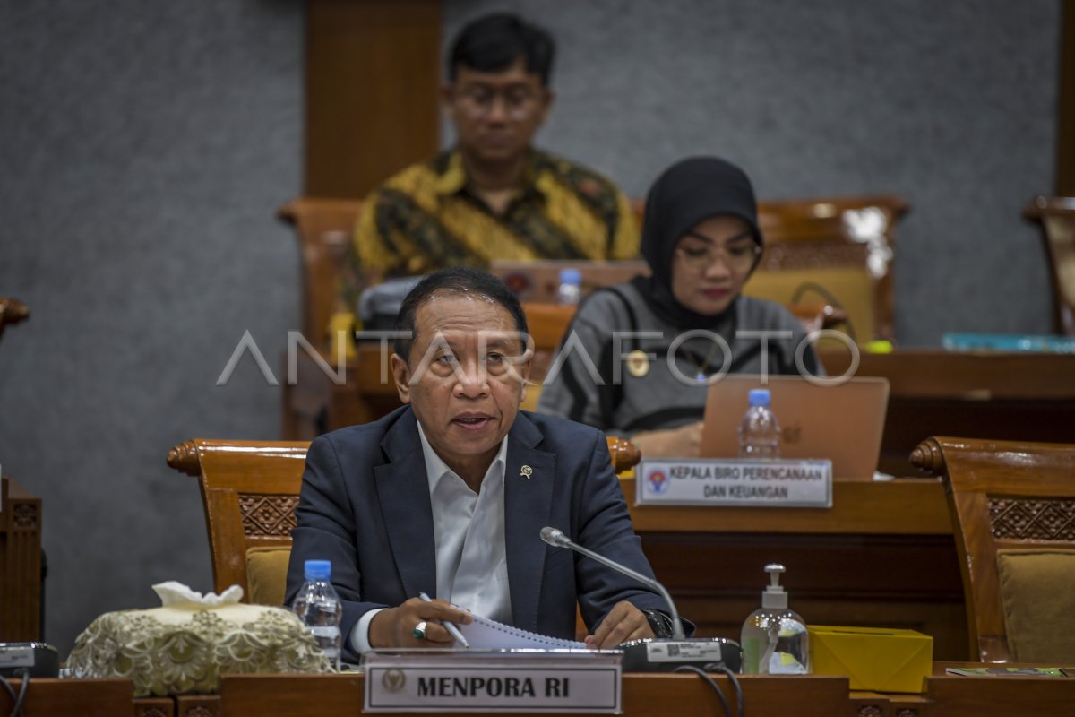 RAPAT KERJA KEMENPORA DENGAN KOMISI X DPR RI | ANTARA Foto