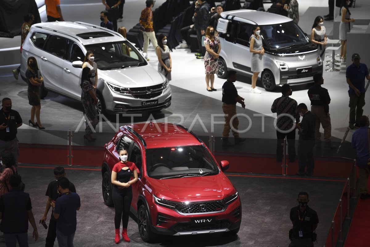 PAMERAN IIMS 2023 | ANTARA Foto PAMERAN IIMS 2023 | ANTARA Foto