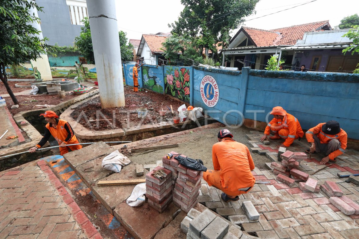 PROGRAM PENATAAN KAWASAN DI DKI JAKARTA | ANTARA Foto PROGRAM PENATAAN KAWASAN DI DKI JAKARTA | ANTARA Foto