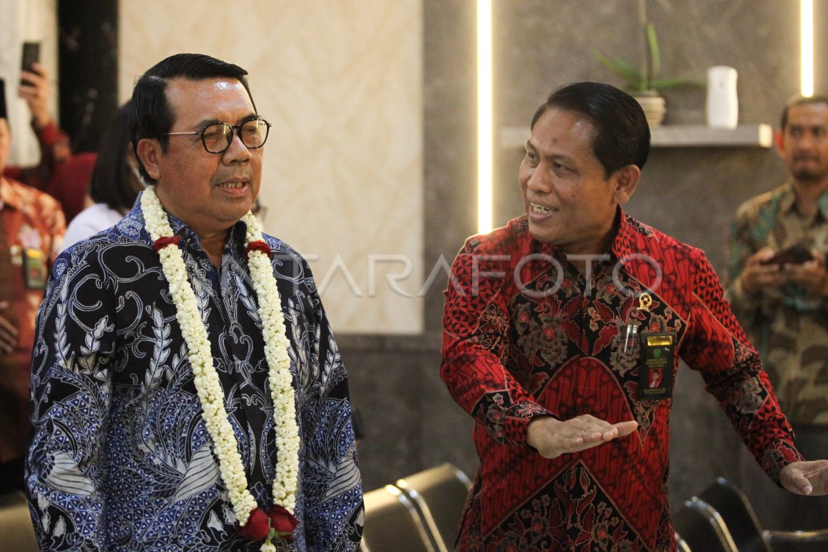 PERESMIAN PELAYANAN TERPADU SATU PINTU PN SURABAYA | ANTARA Foto