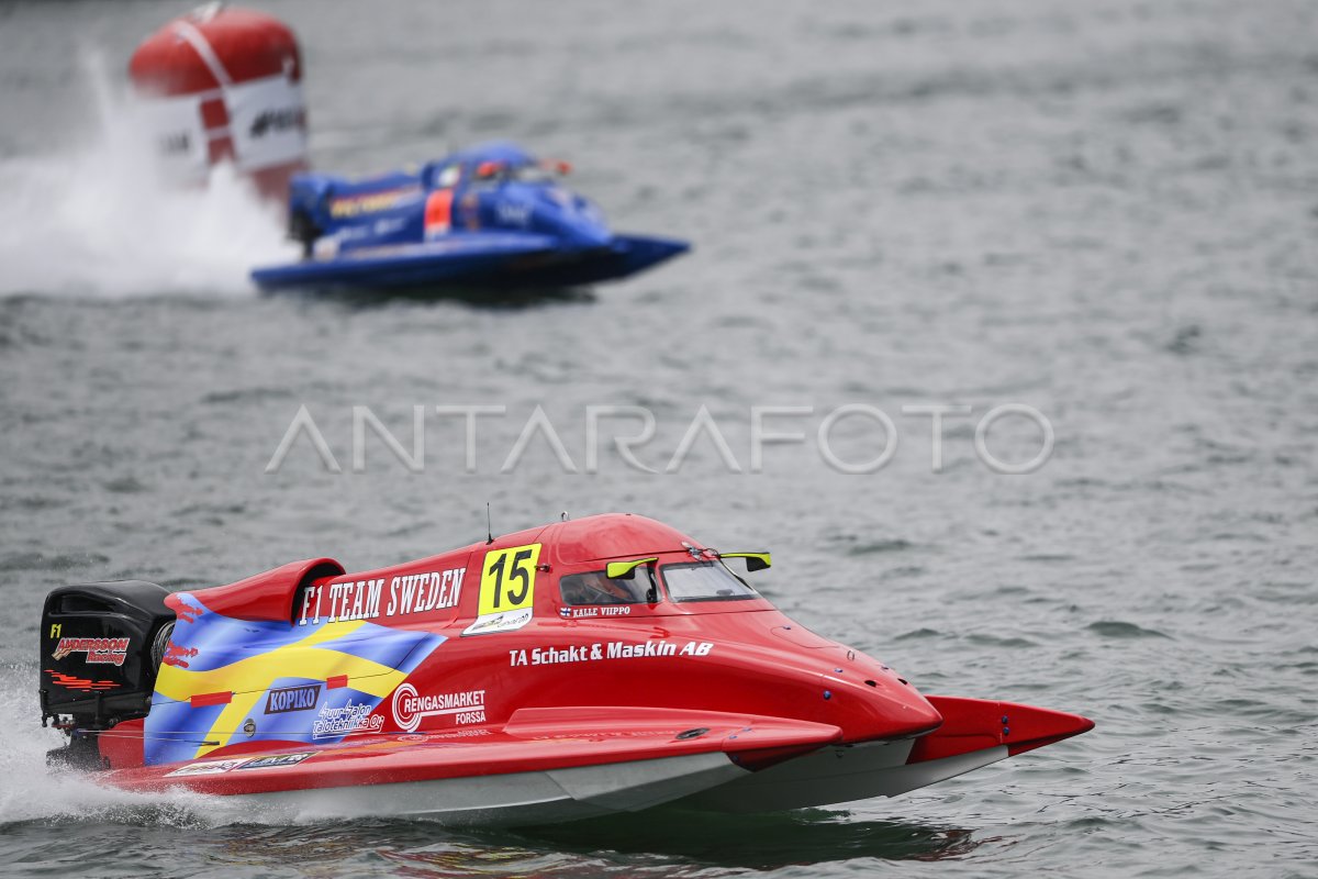 LATIHAN BEBAS F1 POWERBOAT DANAU TOBA 2023 | ANTARA Foto