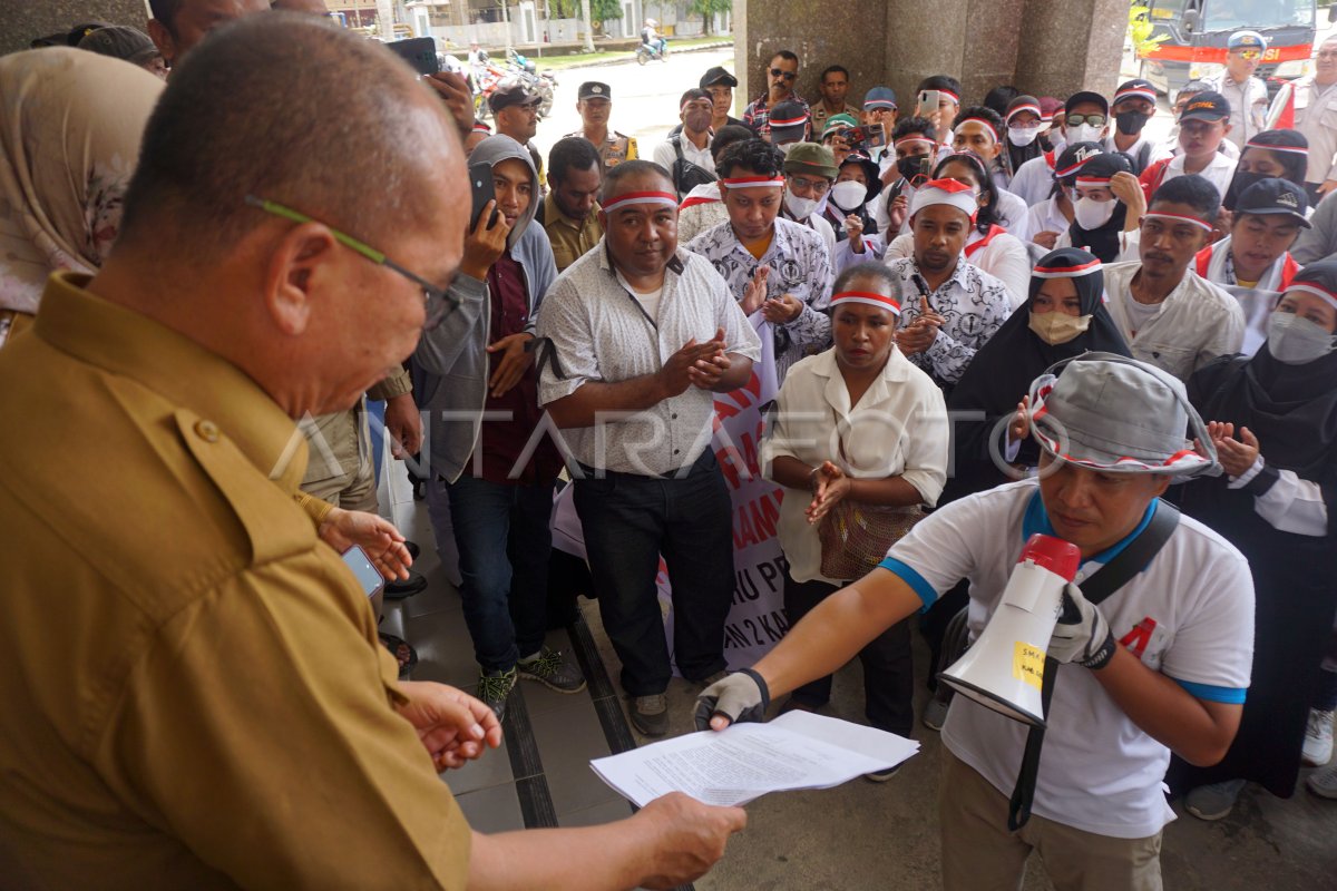 Unjuk Rasa Guru P3k Papua Barat Dan Papua Barat Daya Antara Foto