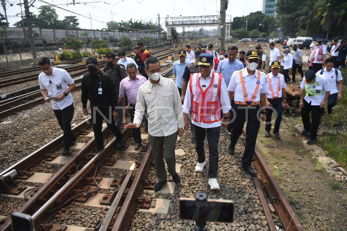GROUNDBREAKING PERLUASAN STASIUN TANAHABANG | ANTARA Foto GROUNDBREAKING PERLUASAN STASIUN TANAHABANG | ANTARA Foto