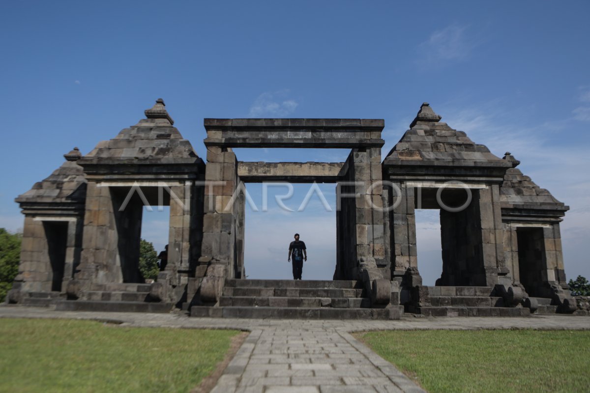 Pergerakan wisatawan DIY saat libur Lebaran 2023 | ANTARA Foto Pergerakan wisatawan DIY saat libur Lebaran 2023 | ANTARA Foto