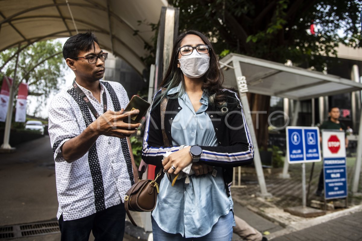 Pemeriksaan Windy Idol | ANTARA Foto